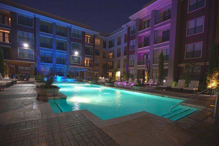 The ICON at Ross Apartments, Dallas TX - Walk Score